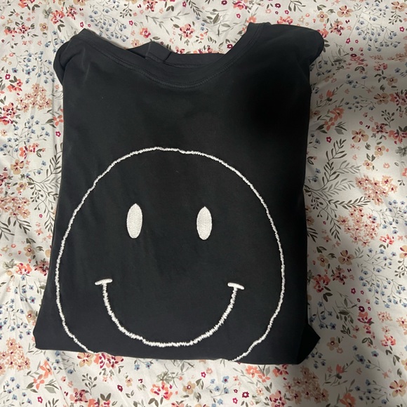 Arizona Jean Company | Tops | Oversized Smiley Face Tee | Poshmark